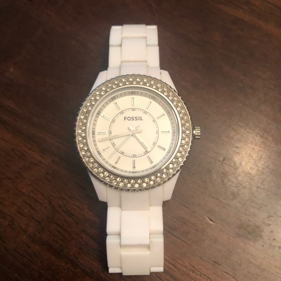 Fossil | Accessories | White Fossil Watch | Poshmark